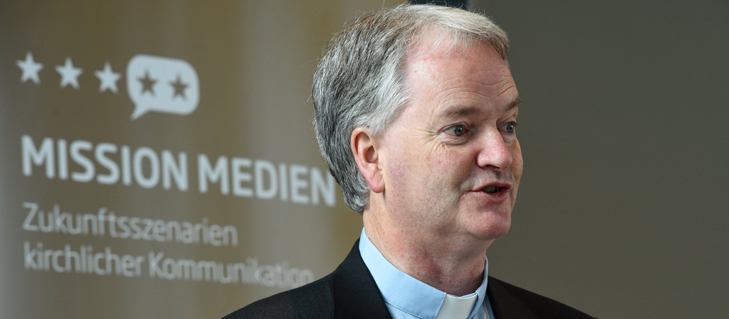 Kirche gehört ins Netz - katholisch.de